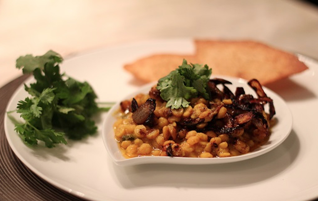 Bombay Lentil Curry & Pakwan - Love And Spice